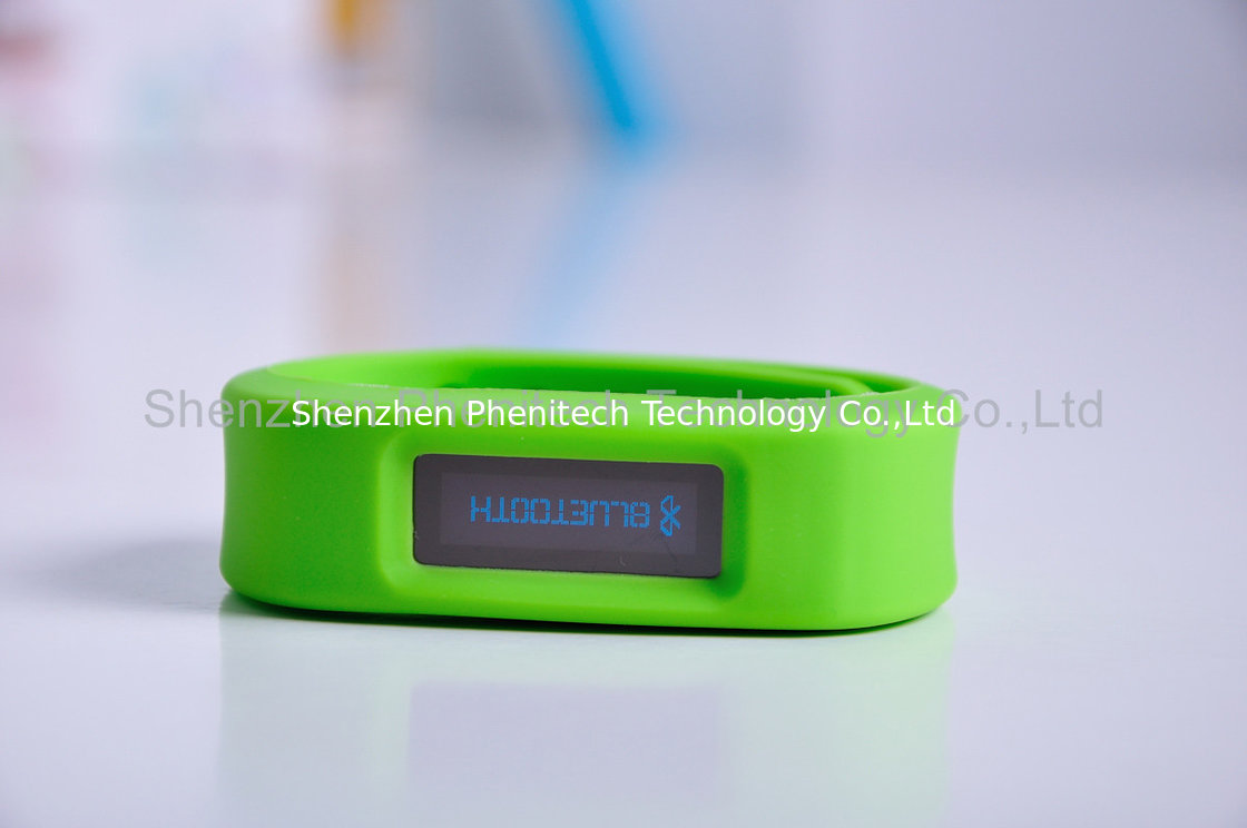 Low Radiation Green Silicone Bluetooth Smart Watch For 2.1 IOS Android System