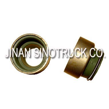 HOWO A7 Truck Parts Valve Guide Bush VG2600040114