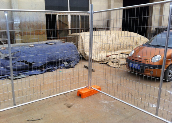 NZ Auckland Temp Fence Panels OD32mm*2.00mm 42 microns hot dipped Galvanized 300gram.sqm supplier