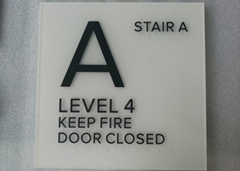 Square ADA Compliant Signs Interior Braille / Tactile Signage Long Lifespan