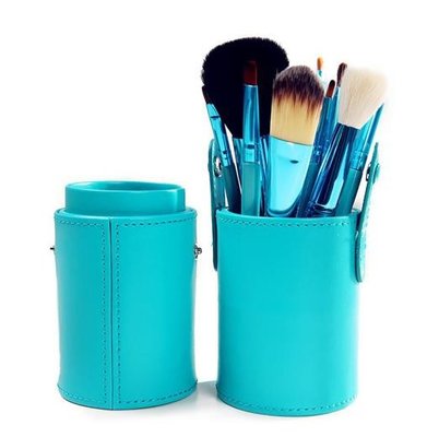 Professional makeup brush set 5 pieces,makeup brush set,Face brush ,Travelling makeup brush set ,Lip brush Eye brush