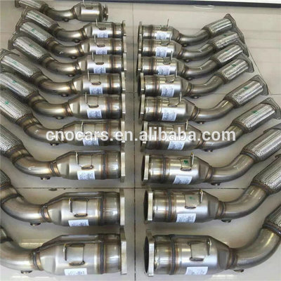Ceramic Honeycomb Car Catalytic Converter Cleaner For Porsche Cayenne Turbo 95511302150 955113 supplier