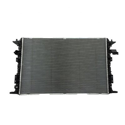 Brazed Aluminium Radiator for Audi A8 4H0121251C Cast Iron Radiator Car Radiator Tank supplier