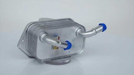 06E117021L Universal Aluminum Engine Oil Cooler Kit Motorcycle Oil Cooler Cooling Radiator for Audi A4 supplier