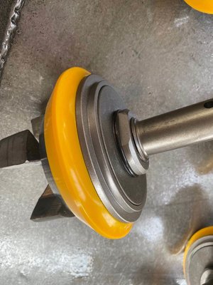 API F1600 Mud Pump Piston for sale
