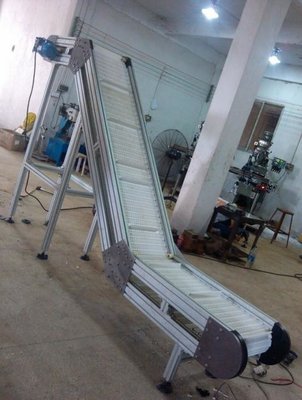 Waste Paper Recycling Machinery High Speed Chain Conveyor For Toilet Paper Machine