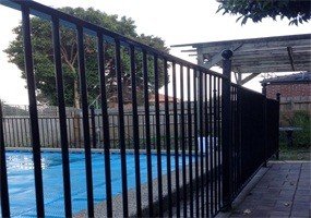 2018 New Style Aluminum Fencing for Swimming Pool 2400mm x1200mm