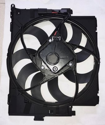 NRF 42676 12v Car Radiator Fan , BMW Cooling Fan Assembly OEM 17427640509