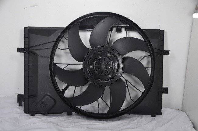 Durable BENZ Radiator Cooling Fans Auto Electric Fan Kit OEM 2035001693 For BENZ