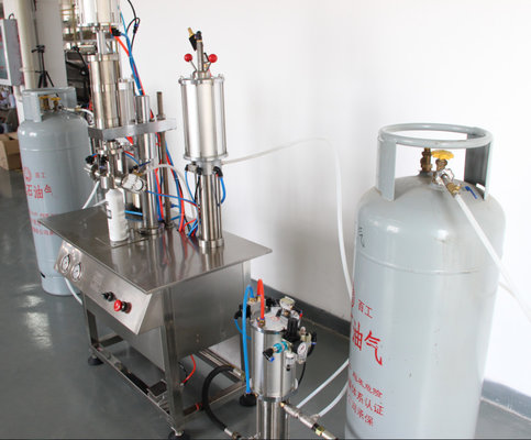 R410a Refrigerant Freon Spray Filling Machine , Under Cap Gas Filling Machine
