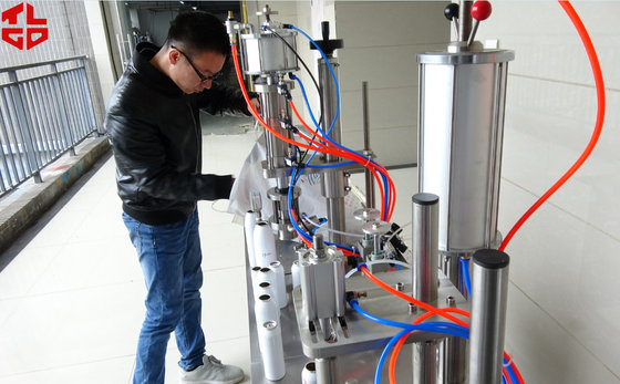 Semi Automatic Aerosol Can Filling Machine For Anti Rust Spray / Mould Release Spray