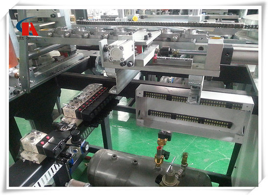 Energy Saving Automatic PET Bottle Blowing Machine 20KW Working Power With Hand