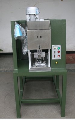 Labor Saving 3 Flat Pin Plug Insert Power Cable Crimping Machines AC220V / 50Hz