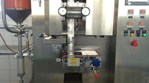 Honey \ Oil Fully Automatic Liquid Packing Machine with Electric Driven Type supplier