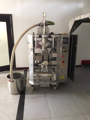 PLC Control vertical form fill seal machine For Water / Juice , Stainless Steel Material supplier