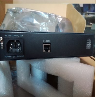 3*FE RJ45 + 1 FE SFP slot Framed E1 over Fast Ethernet TDM over IP Converter