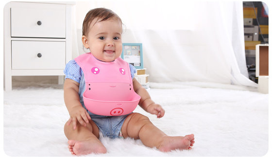 Sustainable HOT Animal Cartoon Cute And Easy To Clean Heat Resistant Silicone Baby Bib Set