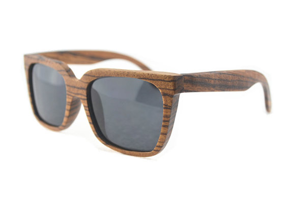 Unisex popular Wood Frame Sunglasses With Customized Logo And Lense