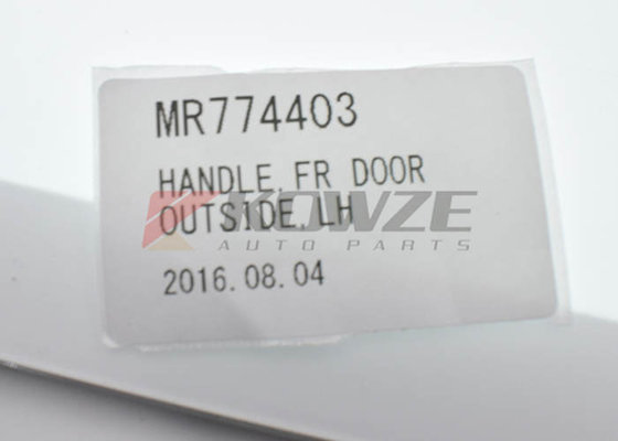 MR774403 Mitsubishi Body Parts Front Left Car Door Handle Assembly
