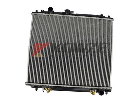 Aluminum Engine Cooling Radiator , Mitsubishi Pajero Radiator MB890957
