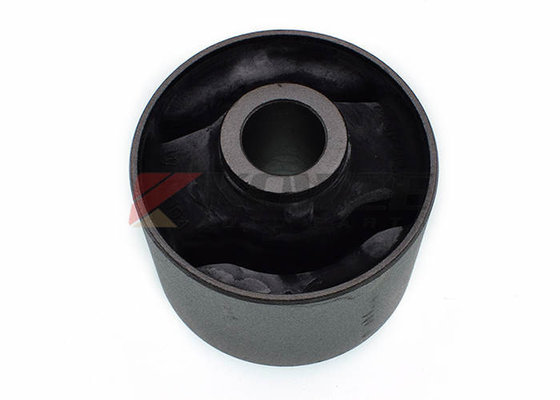 Mitsubishi Pajero Car Parts Big Front Differential Mount Bushing MR374575