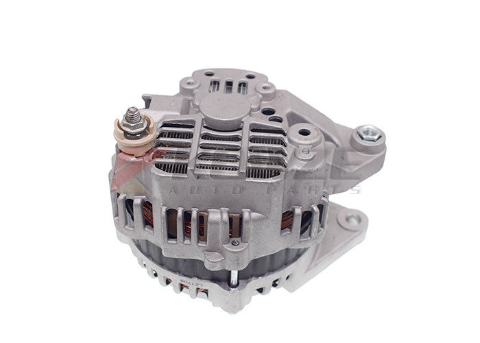 MD370479 Alternator Assembly Mitsubishi Engine Spare Parts Pajero V65W V75W