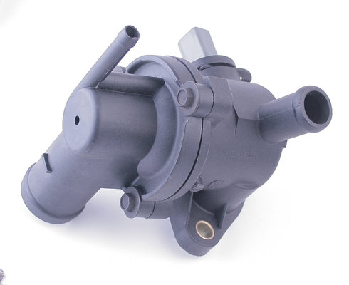 Coolant Outlet Flange Thermostat Housing Assembly 047121111C 047121111D 047121111E for SKODA