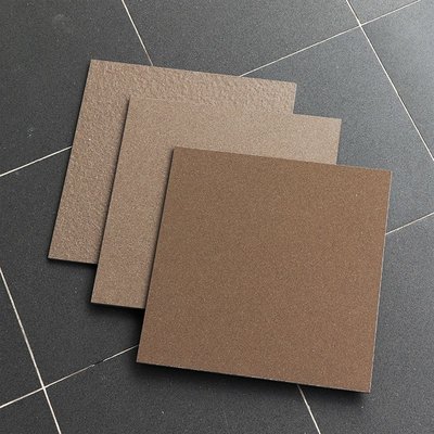 De Misstap niet Opgepoetste Zout en Pepertegels van de Tegels 60 X 60 Muur in Woonkamer