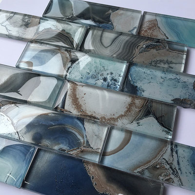 Het multi Gekleurde Glasmozaïek betegelt Waterdichte, Binnen het Decortegels van de Keukenmuur