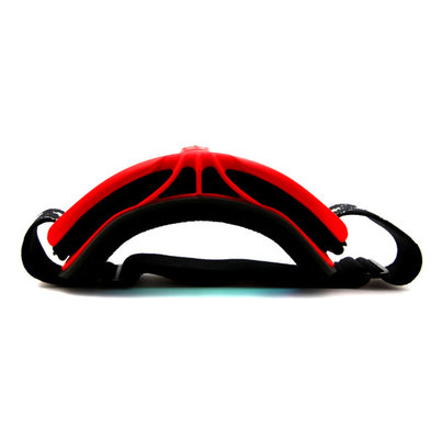 Gafas durables de la snowboard de la lente del espejo de los deportes REVO rojas con el puente de la nariz
