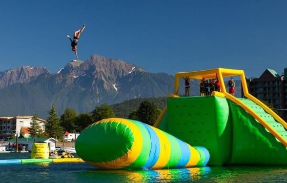 Le parc aquatique gonflable d'été/eau gonflable colorée joue pour le parc d'attractions