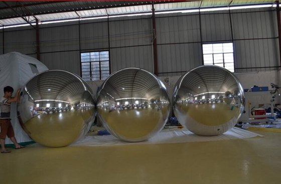 Boule gonflable de disco de PVC Siliver pour la décoration/enterrement de vie de jeune garçon d'étape