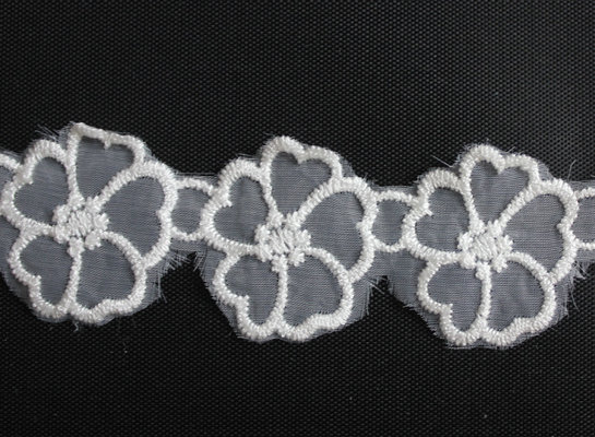 3cm Flower Organza Lace Trimmings White Cotton / Poly Delicacy