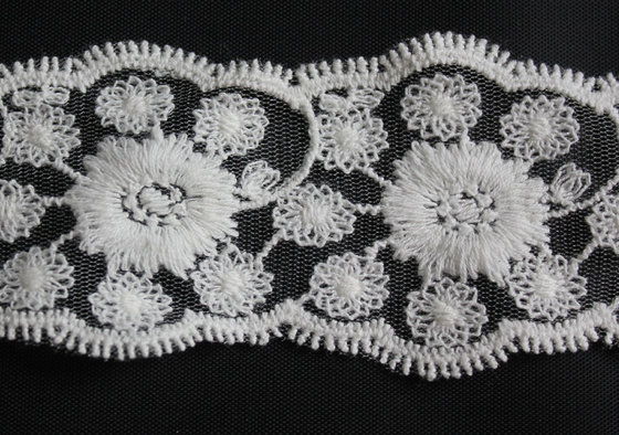 5.5cm Flower Decorative Lace Trim , Cotton Water Soluble Lace Trimmings