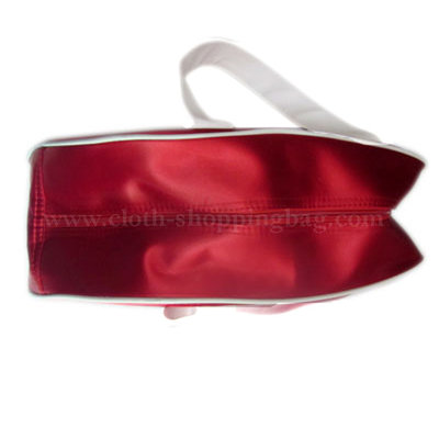 Eco-friendly red nylon fashion travel cosmetic bag with handles