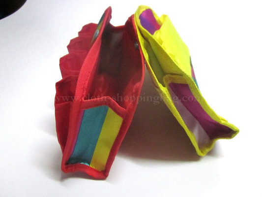 Red lightweight snaps cosmetic pouch for women , promotional cosmetic bag