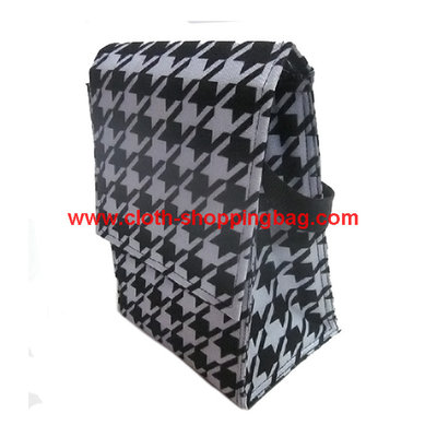 Customized Mini travel cooler tote bag for keeping yogurt bottle