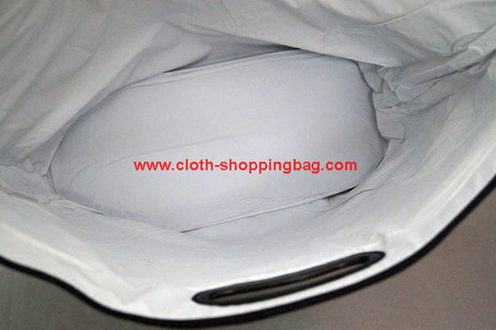 Customized black foldable built lunch bag for adults , portable cooler bag