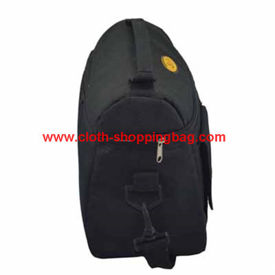 Black polyester washable built lunch shoulder bag for picnic