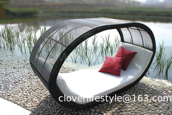 Wicker sun lounger Daybed for Hotel, Garden and Beach by Clover Lifestyle China Outdoor Furniture