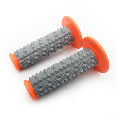 Universal Rubber Motorcycle Handlebar Grips Aftermarket Motorcycle Parts Hand Grips
