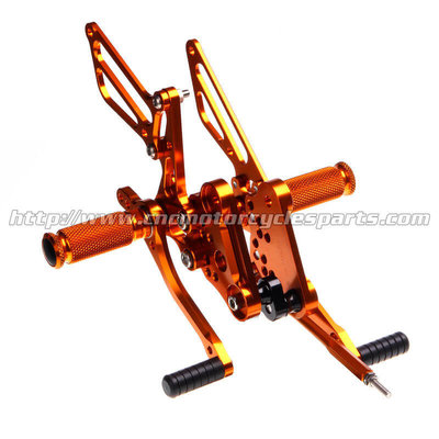 CNC Aluminum Parts Motorcycle Rear Sets Footrests For Suzuki GSX