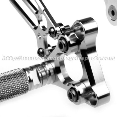 CNC Aluminum Alloy Motorcycle Rear Sets , Motorcycle Replacement Parts