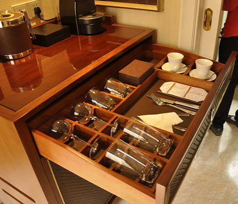 Wooden 5 Star Hotel Room Furniture Refrigerator Cabinet / Mahogany Fridge Cabinet