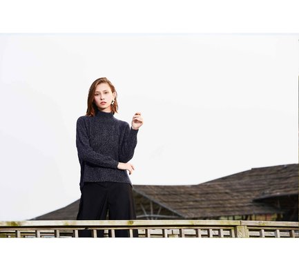 Crew Neck Bespoke Makers 100% Pure Cashmere Sweater For Women Autumn Wear