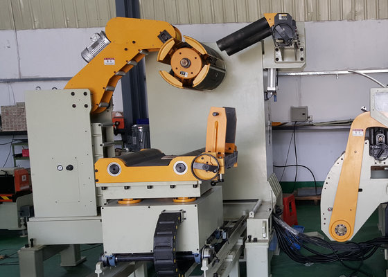 Car Industry Automatic Precision NC Roll Feeder 3 In 1  Feeding Line For Power Press Machine