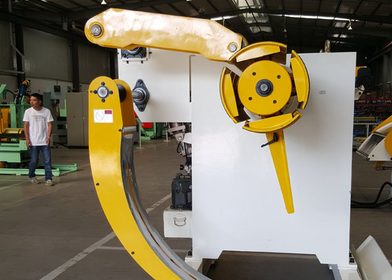 10 Ton Metal Steel De Coiler , Adjust Speed Frequency Changer Decoiling Machine