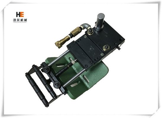 Pneumatic Pressure Drive Automatic Rapid Air Feeder Machine For Metal Parts Producing