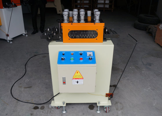 Le commutateur de fréquence ajustent la machine de redressage automatique de vitesse, bobine d'entraînement de moteur redressant la machine