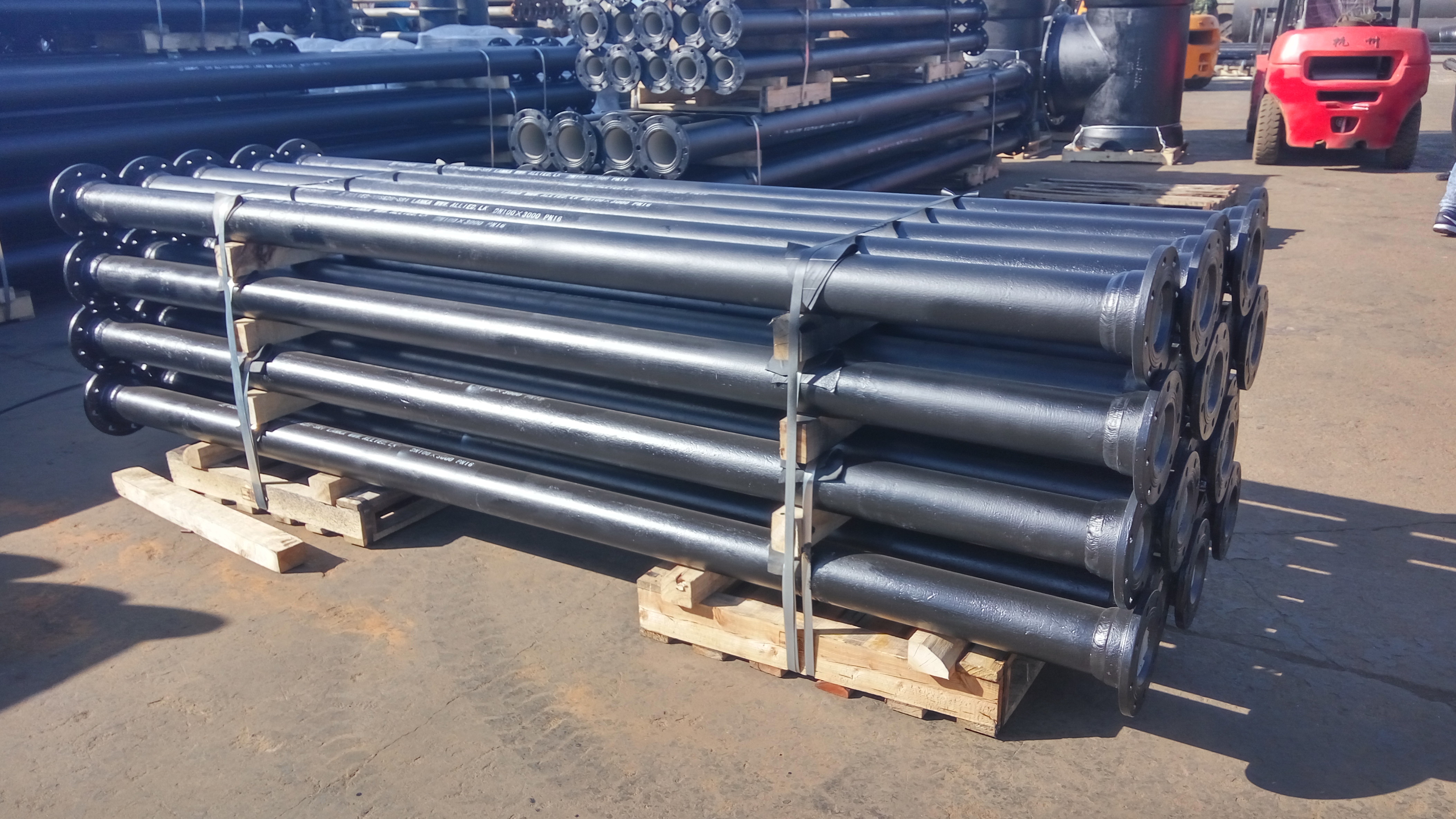 Double flanged pipes